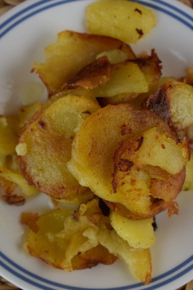 Crispy Fried Potatoes Recipe - These Old Cookbooks